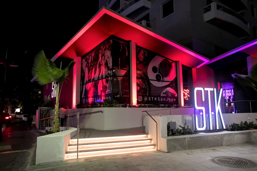 Vibrante Fiesta Inaugural de "STK" - Placeres