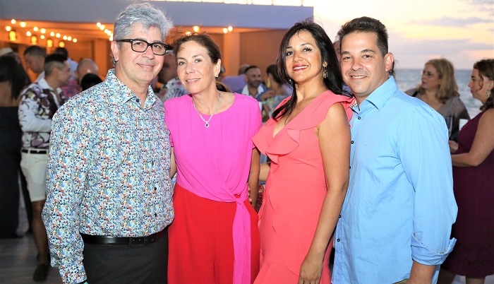 Raúl e Ilse Ramírez, Carlos y Nilda Fortuño - Placeres