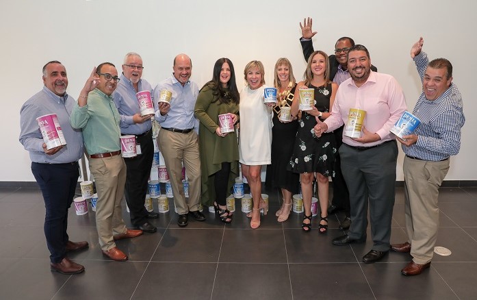 Ejecutivos de V Suarez presentan a sus clientes clave el relanzamiento ...