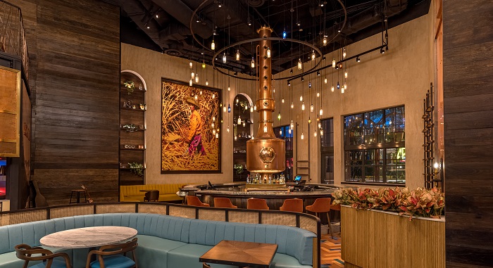 La Central by Mario Pagán - Placeres