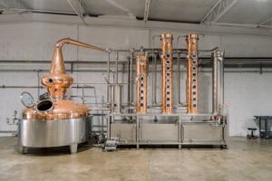 Inauguran Destilería Vodka Casa Bravada - Placeres