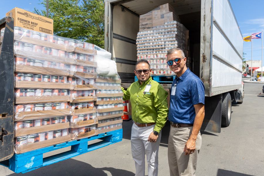 Apoyo de SuperMax a Damnificados - Placeres