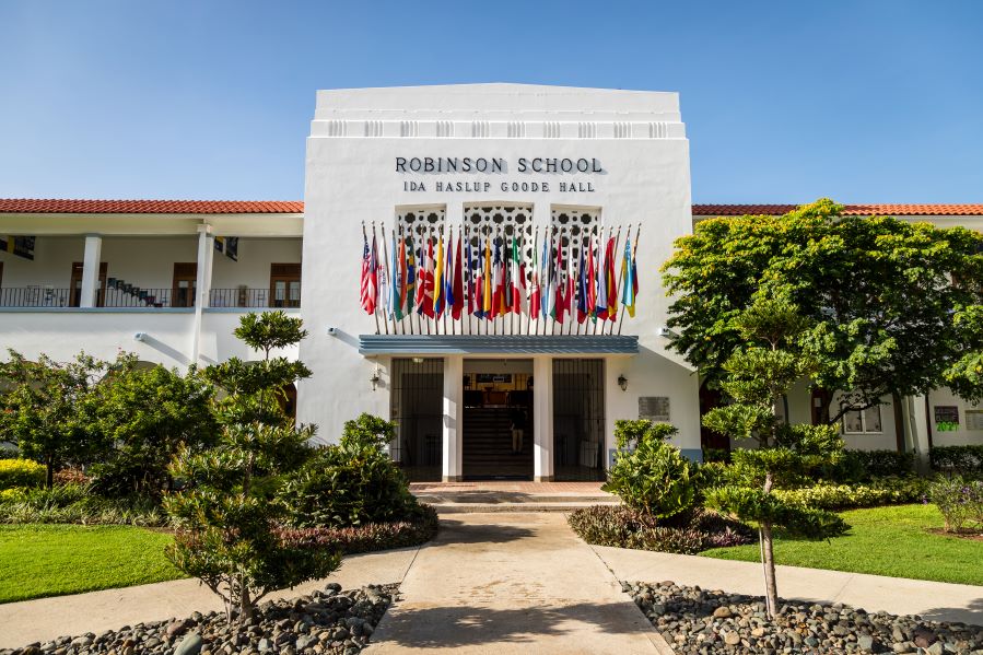 Convocatoria Programa de Becas Robinson School - Placeres