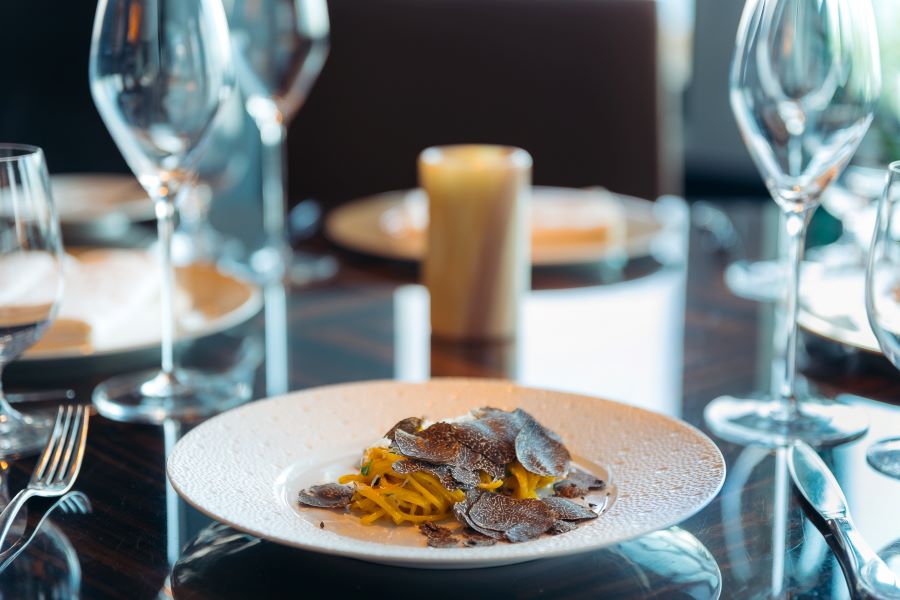 Exclusiva Cena con Trufa Negra y Caviar en 1919 - Placeres