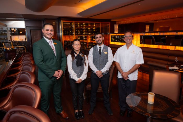 Marabar by 1919: Champagne & Caviar - Placeres