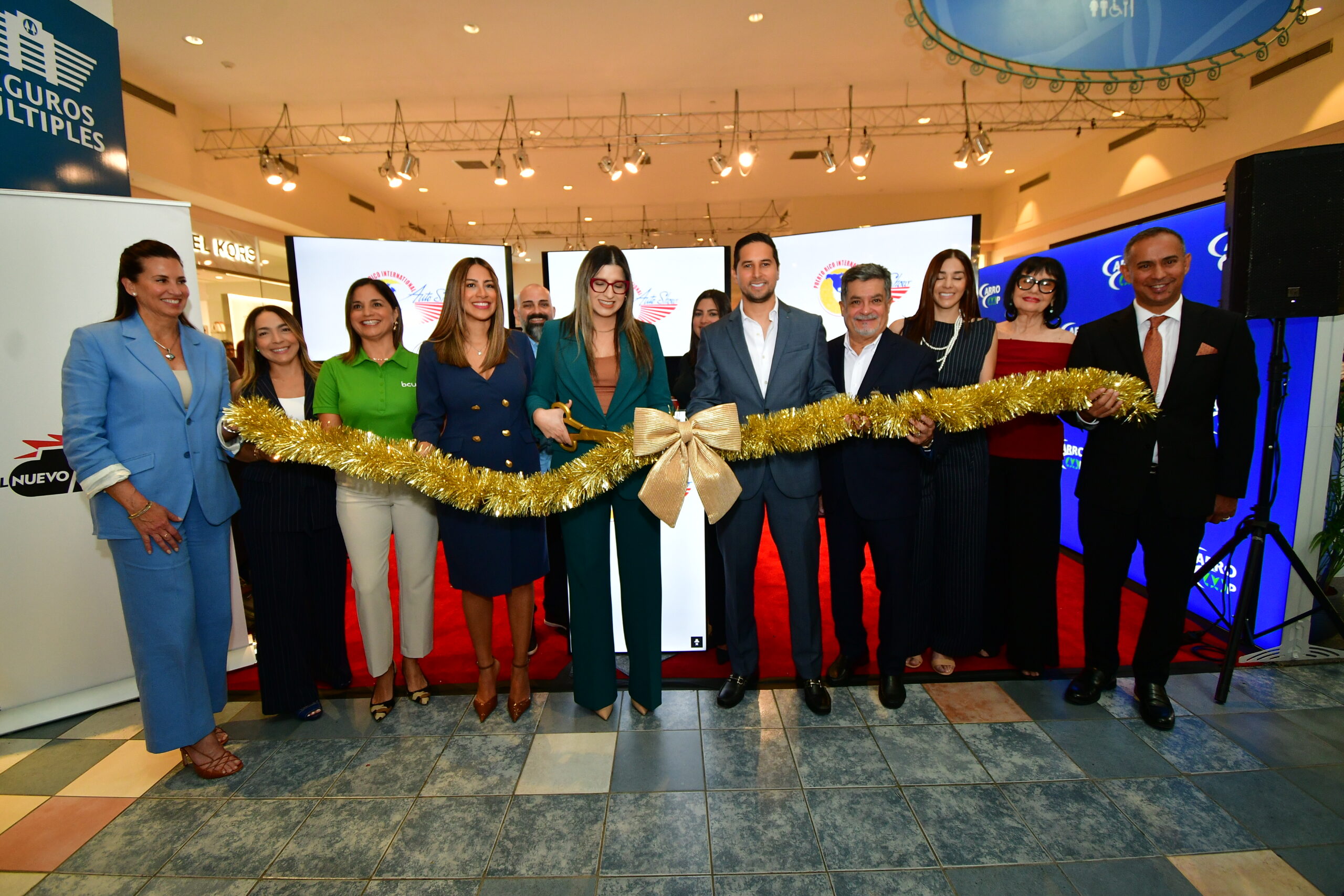 Puerto Rico International Auto Show en PLAZA - Placeres
